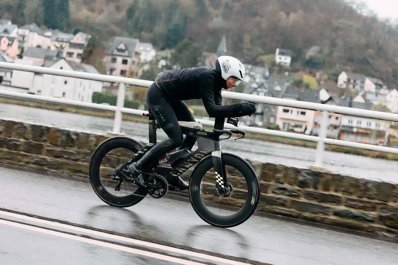 Ultracycling: tutti i numeri dietro il nuovo record di 3.826 km ...